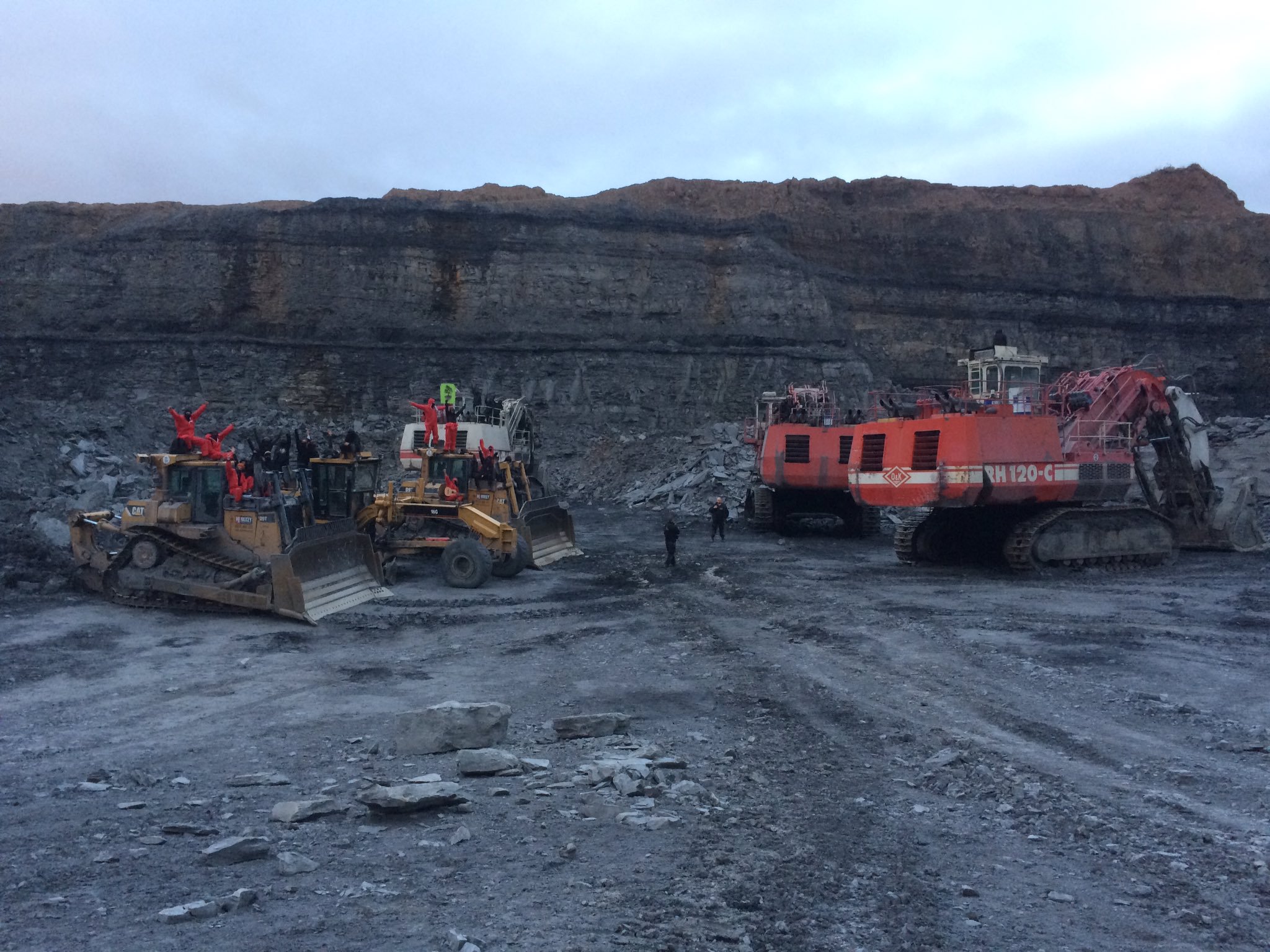 Two Coal Mines In North East England Shutdown By Protests – Earth First!
